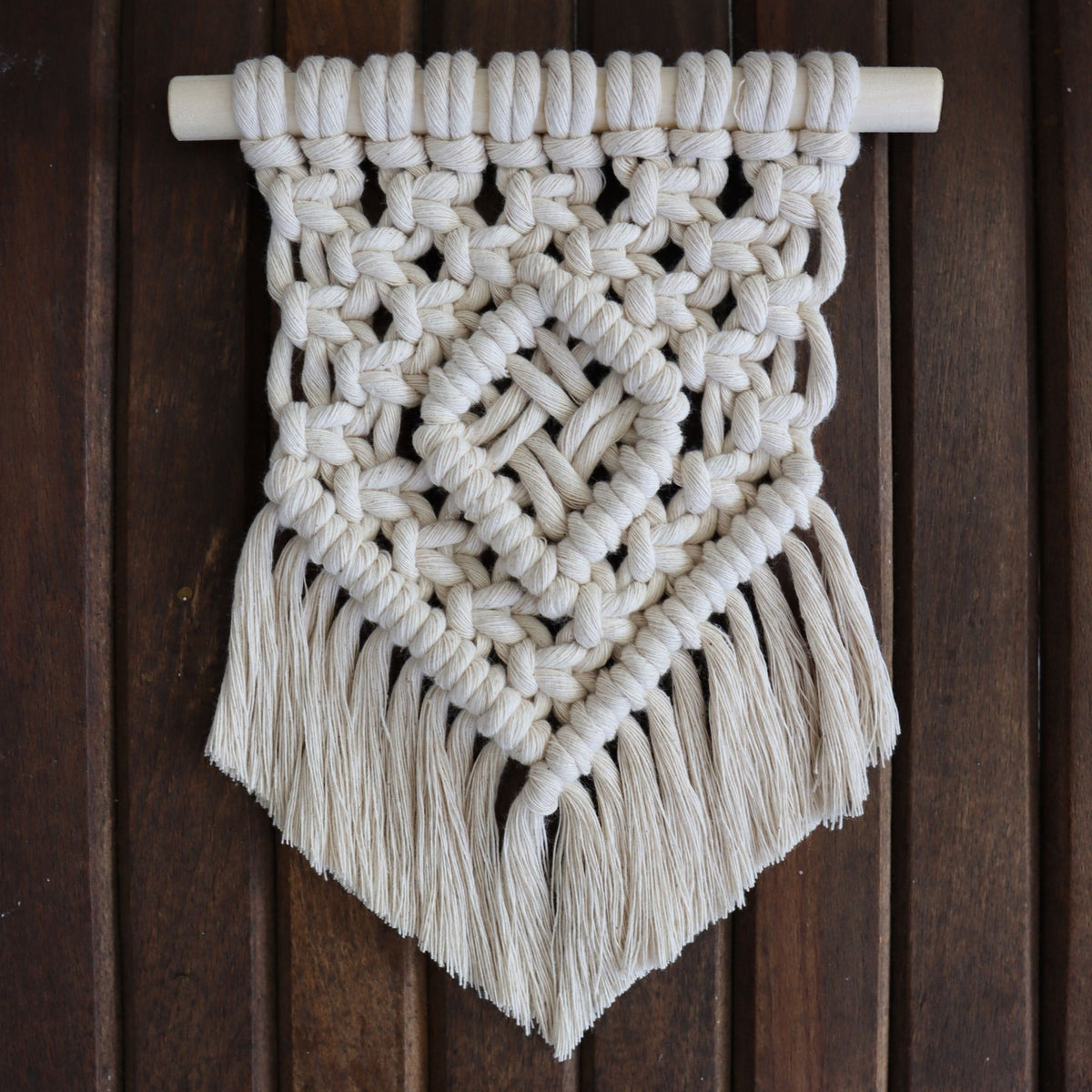 “Auda” Mini Macrame Wall Hanging PDF Pattern | Woven Diamond Design – Marching North