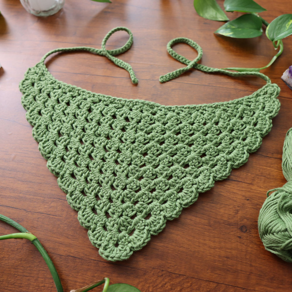 Granny Crochet Scalloped Bandana Scarf Pattern – Marching North